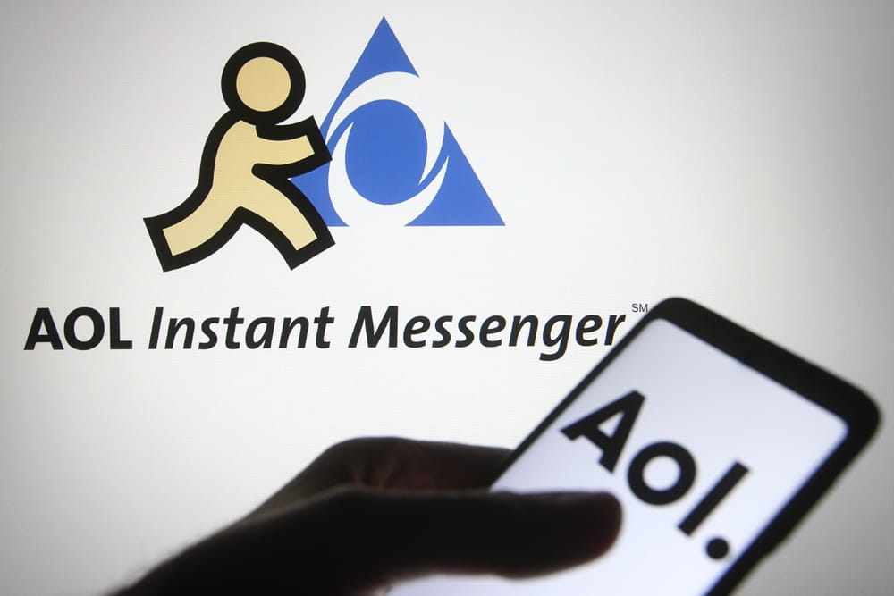 A Nostalgic Look Back at AOL Messenger: Remembering the Iconic Instant ...