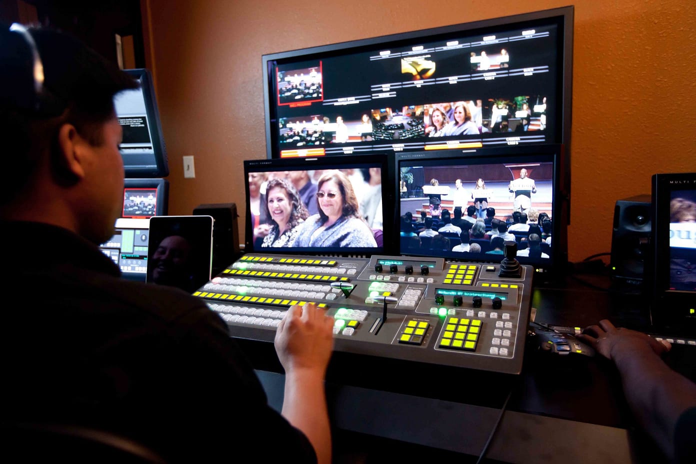 Your Guide to Online LIVE Streaming